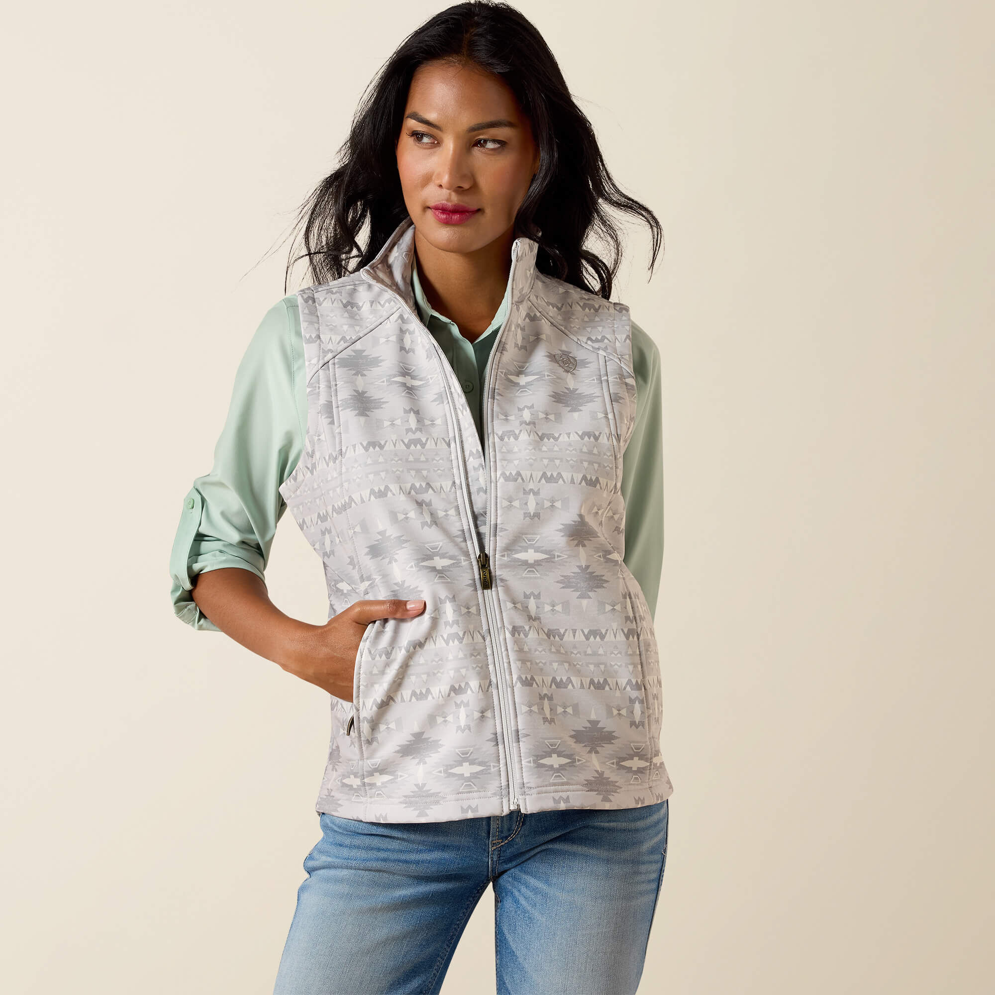 Buy ARIAT LOGO SOFTSHELL VST - Ariat Online at Best price - MS